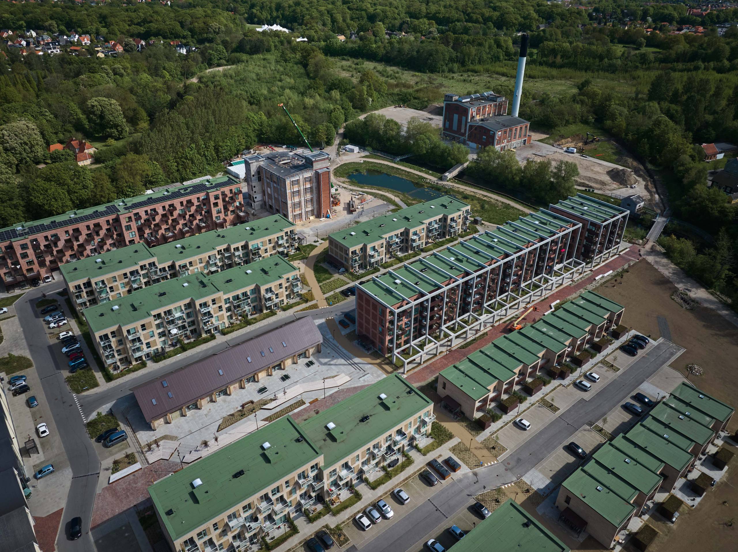 Slutspurten er sat ind i Dalum Papirfabrik: Nu opføres de sidste 34 rækkehuse - Dalum Papirfabrik